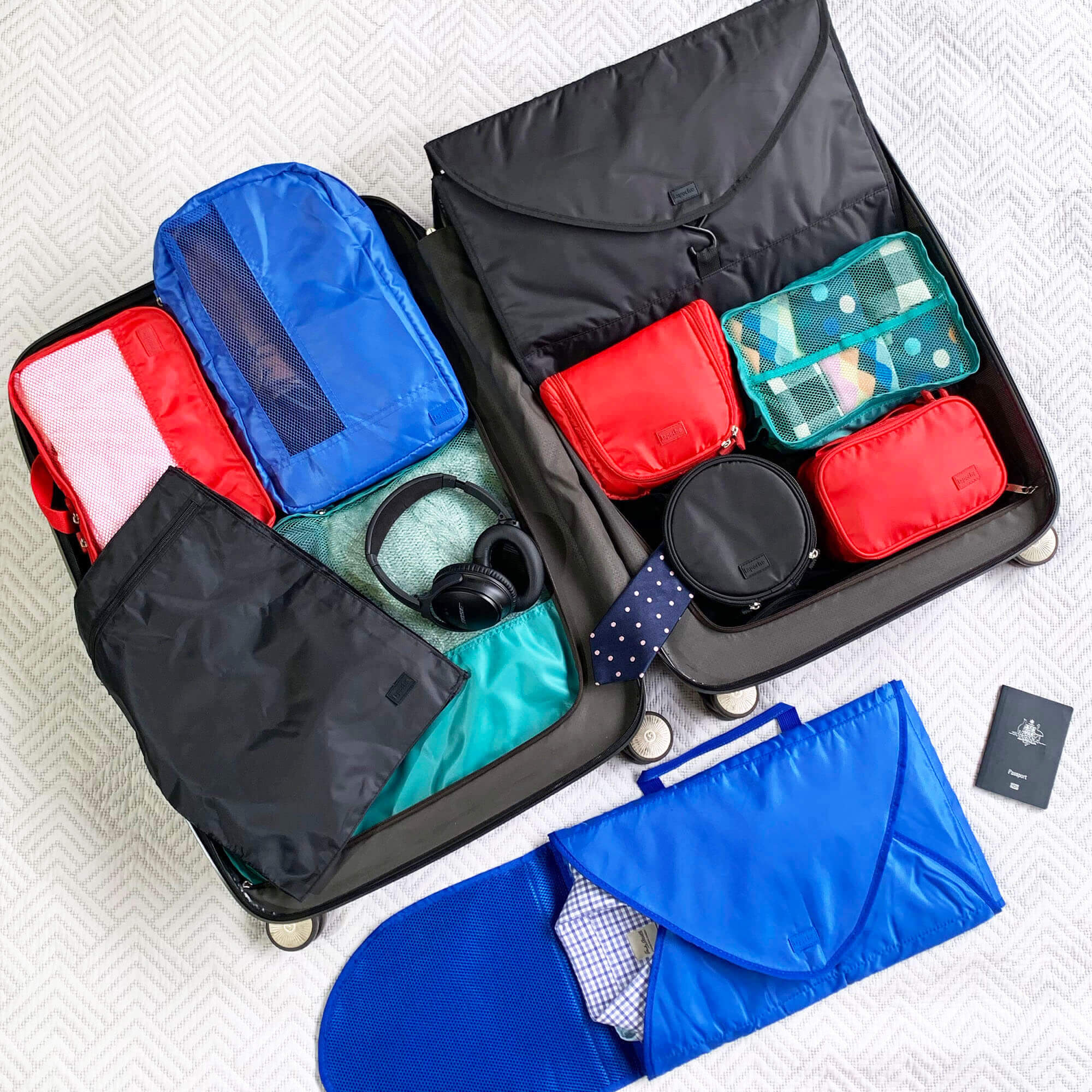Tech Travel Case & Tech Pouch | Lapoche